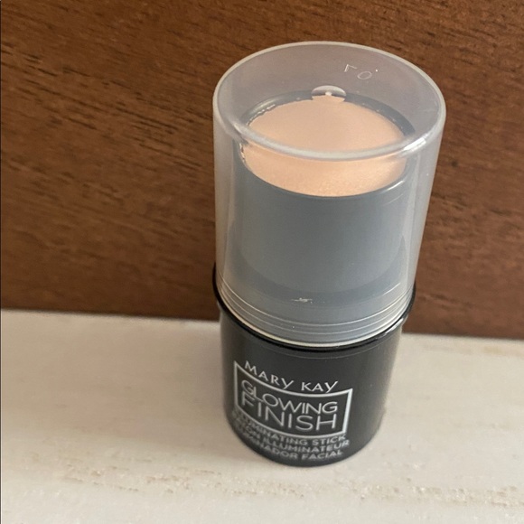 Mary Kay | Makeup | Mary Kayglowing Finish Illuminating Stick Gold Or ...